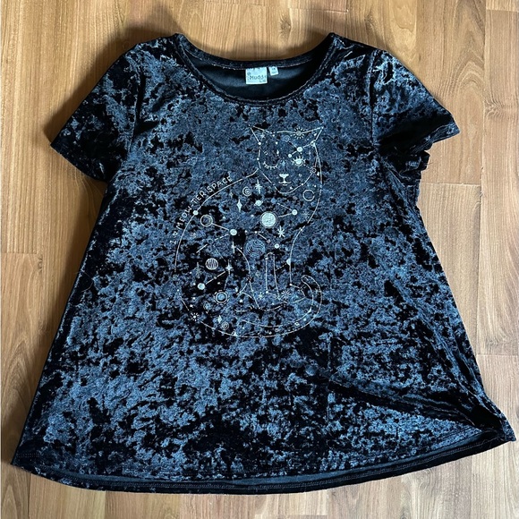 Mudd | Shirts & Tops | Mudd Size 6 Crushed Black Velvet Cat Moon Shirt ...